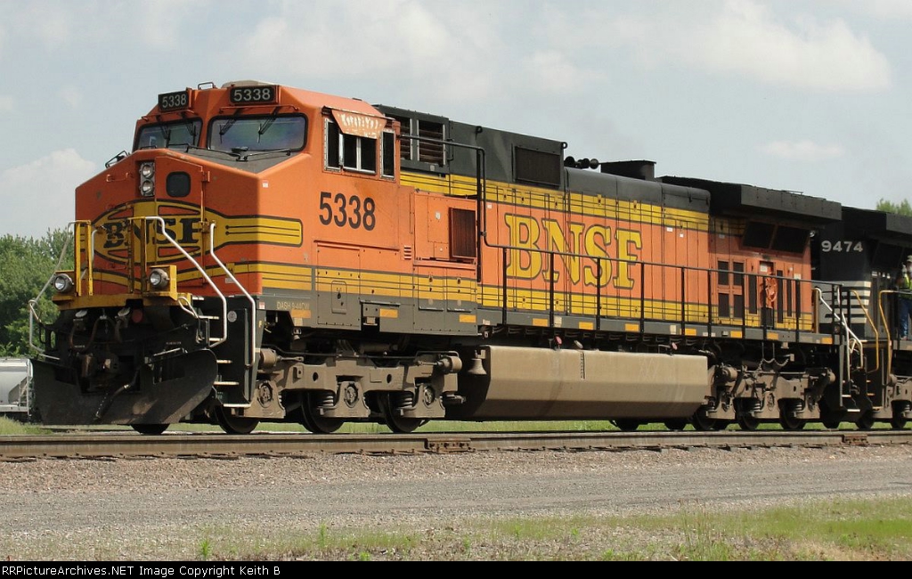 BNSF 5338